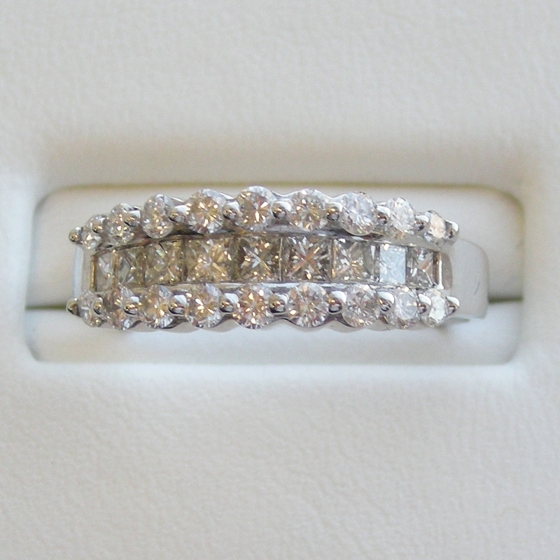 Diamond Ring Square Round Diamonds 1.08 Carats tw. White Gold